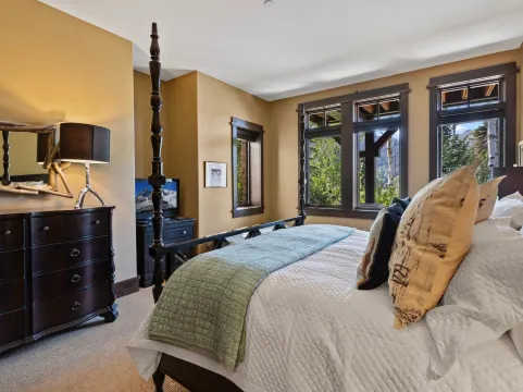 Elegant Mountain Retreat At Deer Valley, Walk To Skiing, Private Hot Tub, Mountain Views - Park City, UT