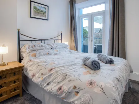 Caldey Island View - 2 Bedroom Apartment - Tenby - Tenby