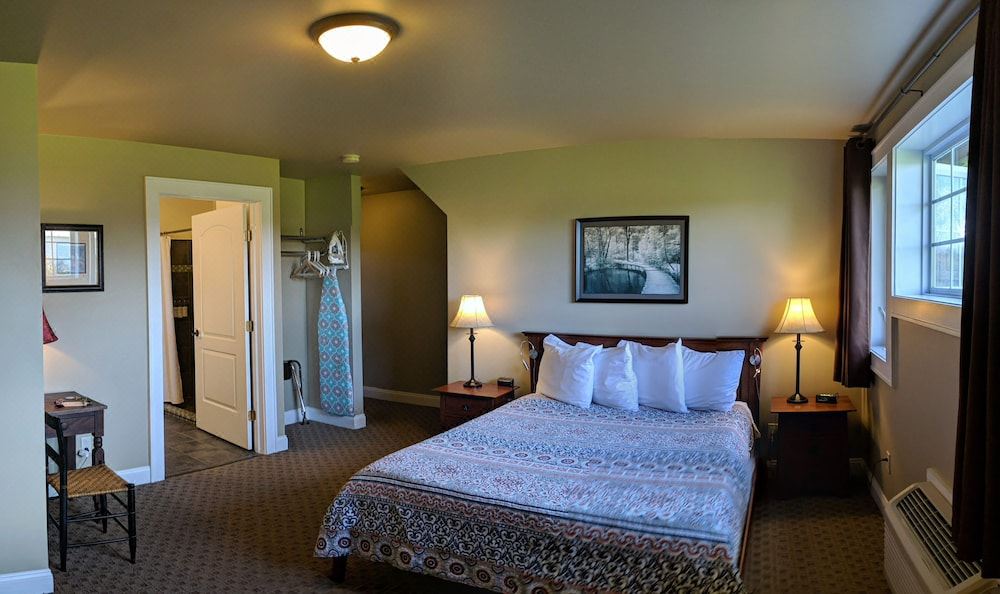 The Meadowlark Inn - Cooperstown, NY
