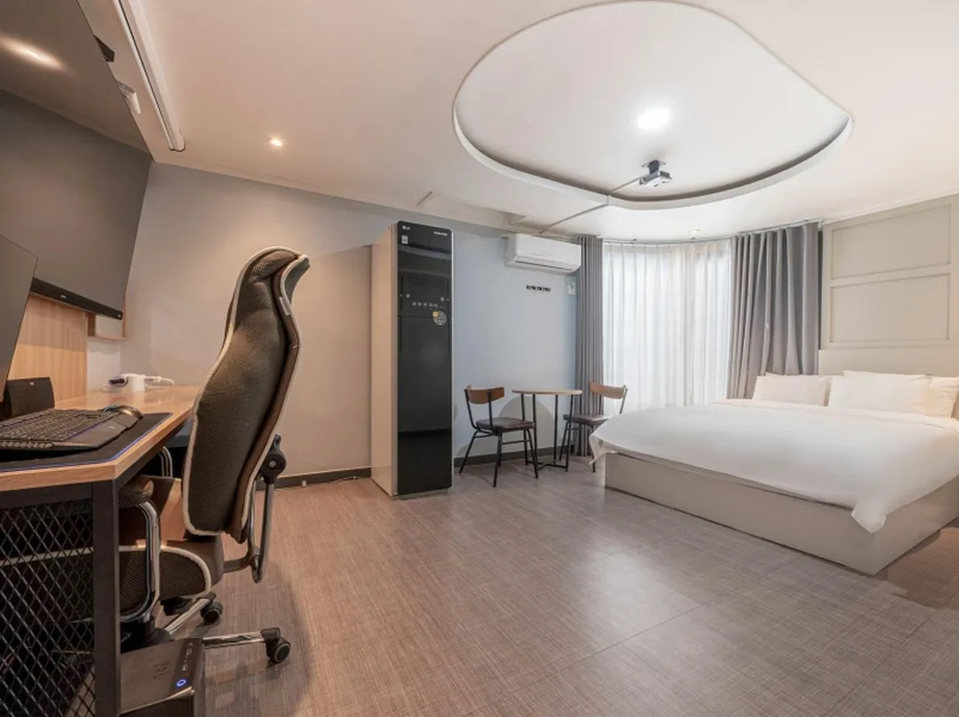 By Ths Curve Hotel Iksan - Iksan-si