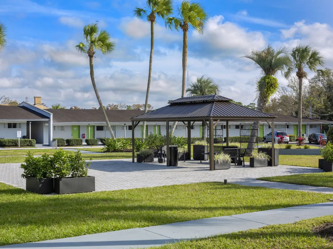Weekly Inn - Orange Park, FL