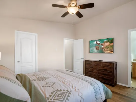 Cozy Kitchen And Plush Comforts - Inviting Cowboy Retreat - Rio Rancho, NM