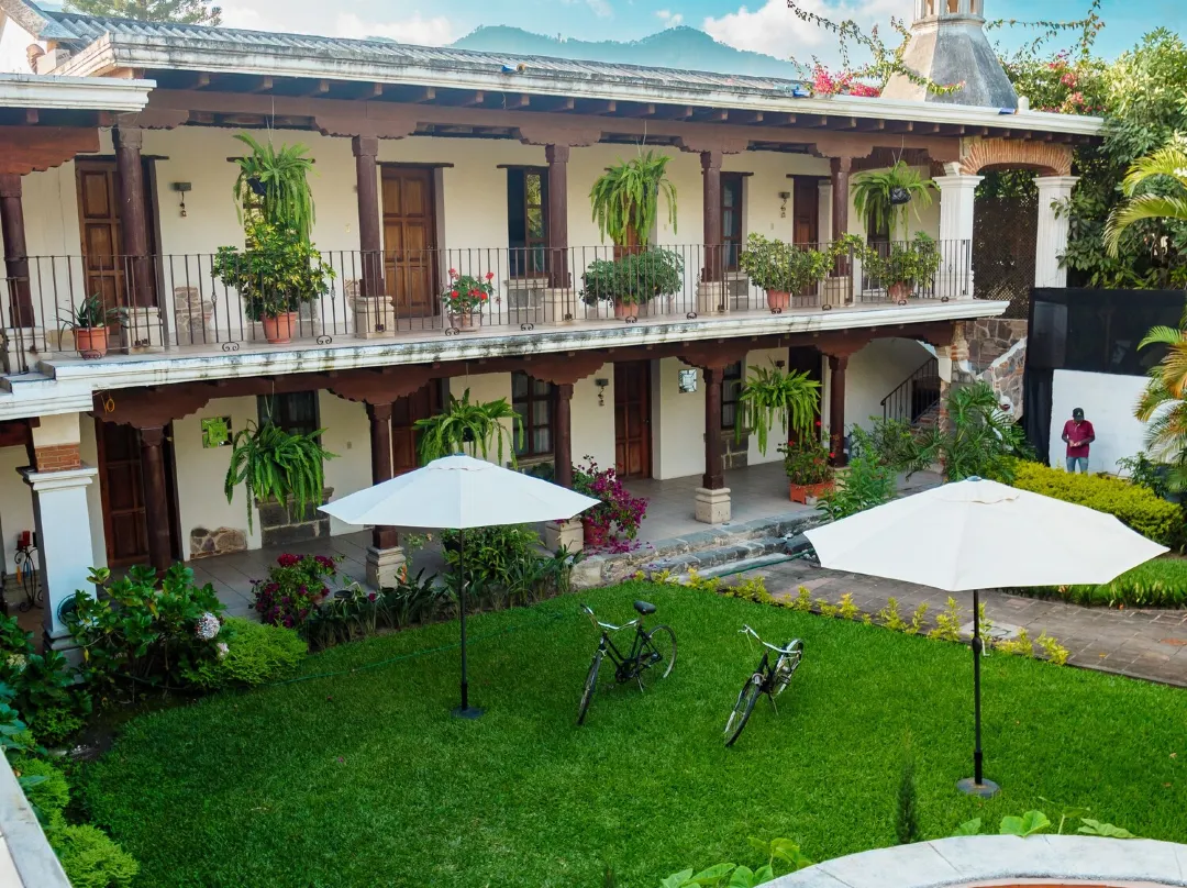 Hotel Cacique Real - Antigua Guatemala