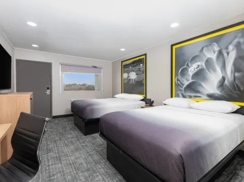 Super 8 By Wyndham Lubbock Airport - Lubbock, TX