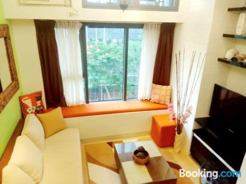 The Levels 2BR Condo Fully Interior Cosmo Living : Avis, Tarifs ...