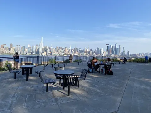 🏡 Nice 2bedroom Apt With Patio Included To Enjoy 🏡 - New York City