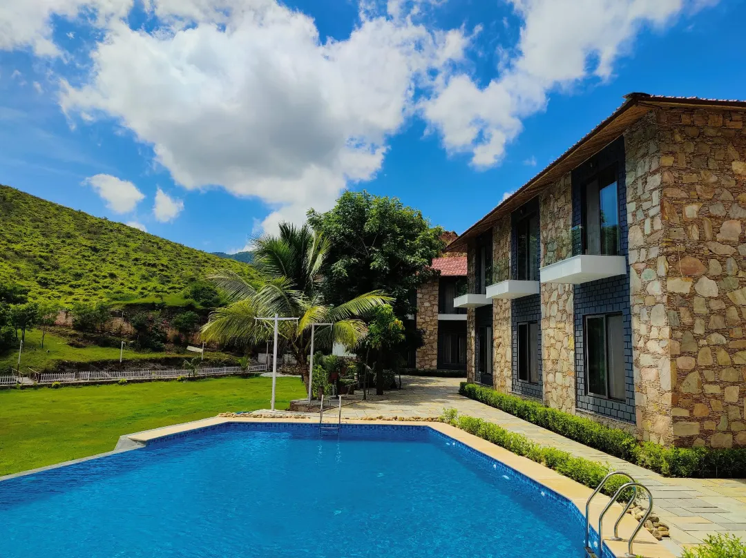 The Divine Hills Resort Udaipur - Gujarat