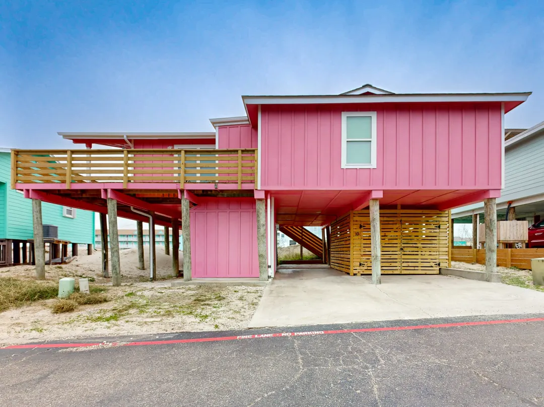 Ocean View From Back Porch, Boardwalk, Outdoor Shower - Port Aransas, TX