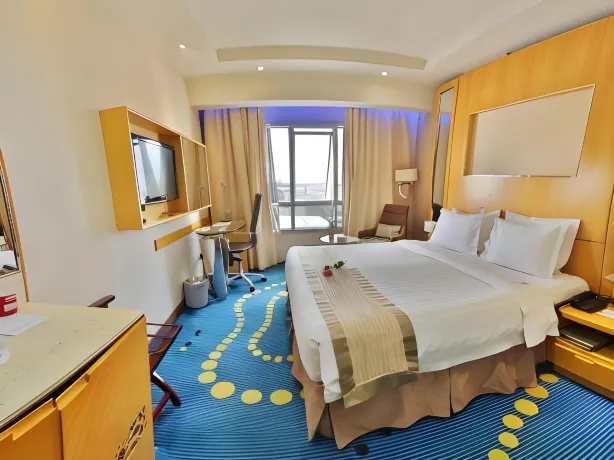 Sunday Hotel Kingdom Towers Formerly Warwick Al Dabab Hotel - Check 107 ...