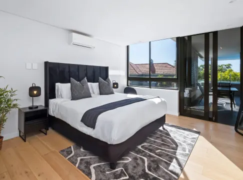 Luxury 2 Bed Located In The Heart Of Greenpoint. - Le Cap