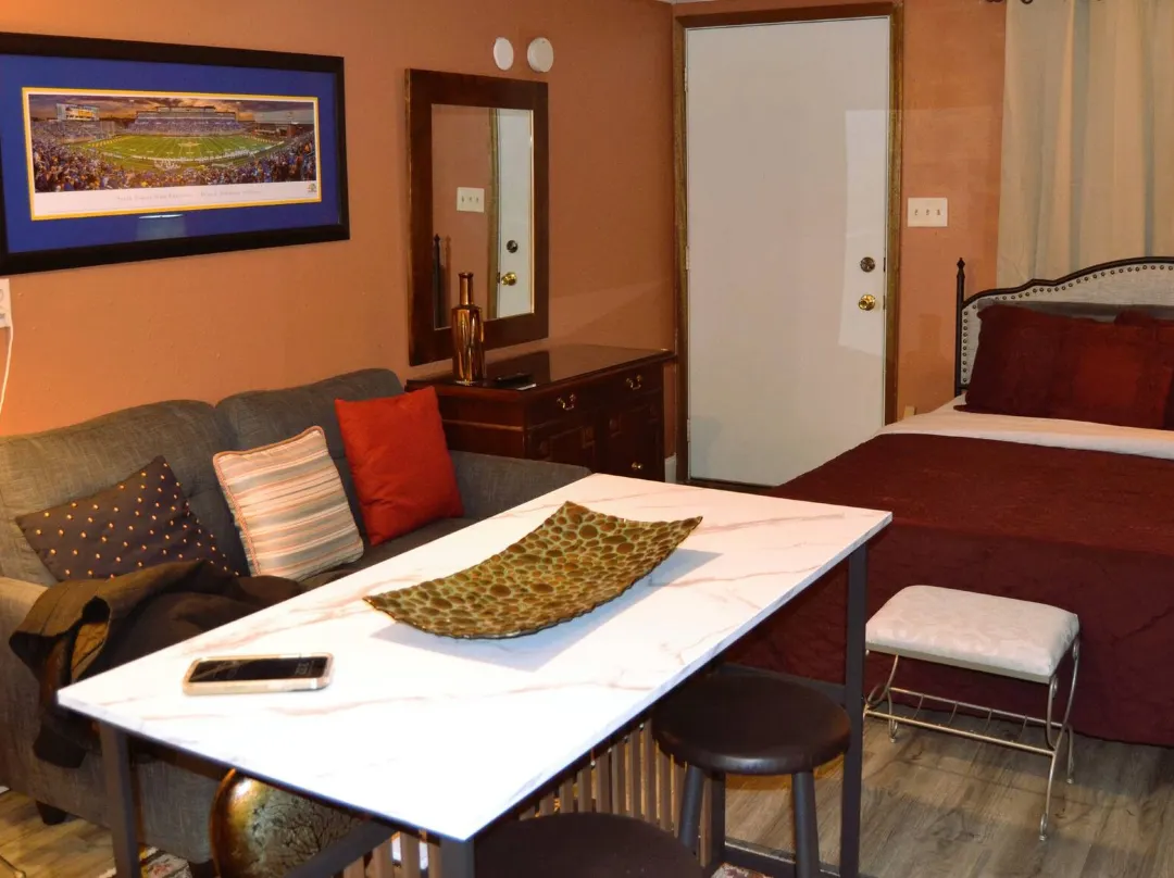 Studio 7 Grand Forks - Grand Forks, ND