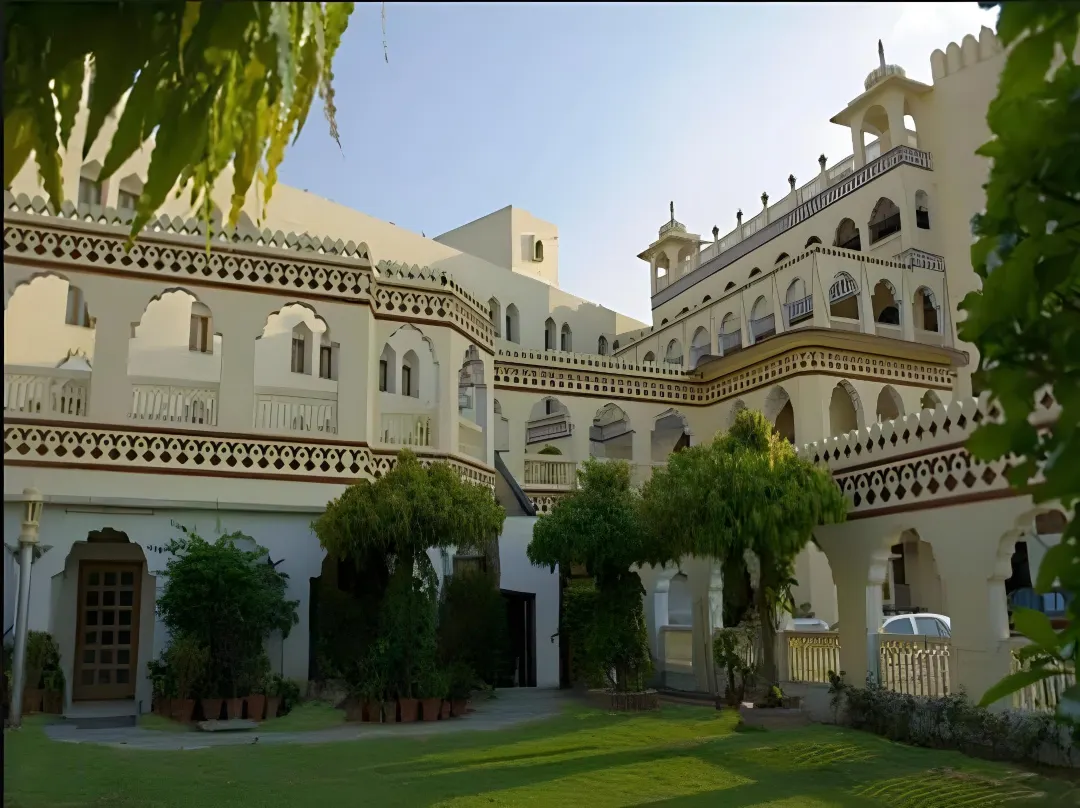 Hotel Fort Chandragupt Jaipur - Jaipur