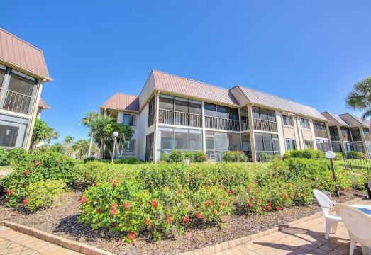 Good Times & Tan Lines, Fort Myers Beach - Harga & Promo Terbaru 2026 ...