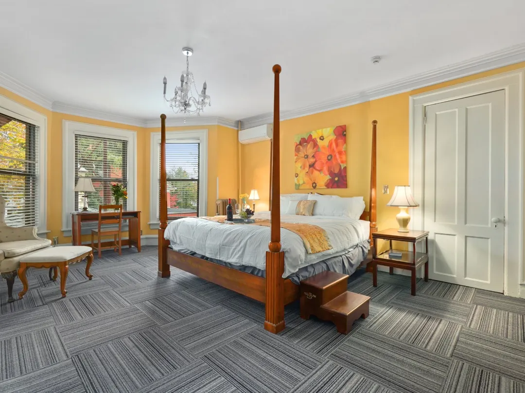 Debary Inn - Livingston, NJ