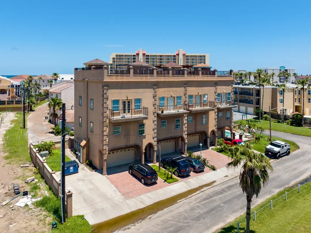 Rooftop Deck And Stunning Water Views - Elegant Coastal Haven - South Padre Island, TX