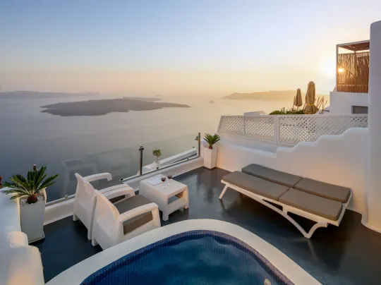 Pegasus Suites & Spa - Santorini