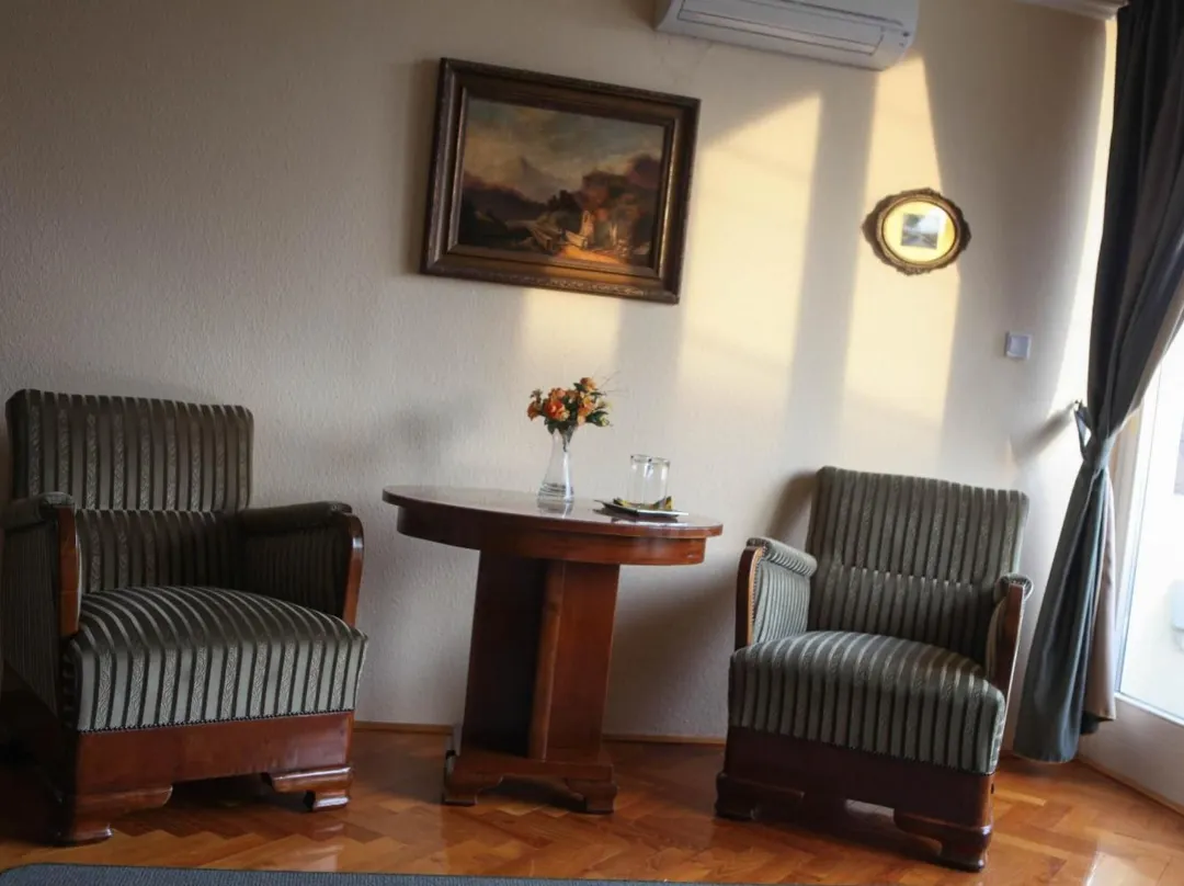 Barokk Antik Guest Hause - Kecskemét
