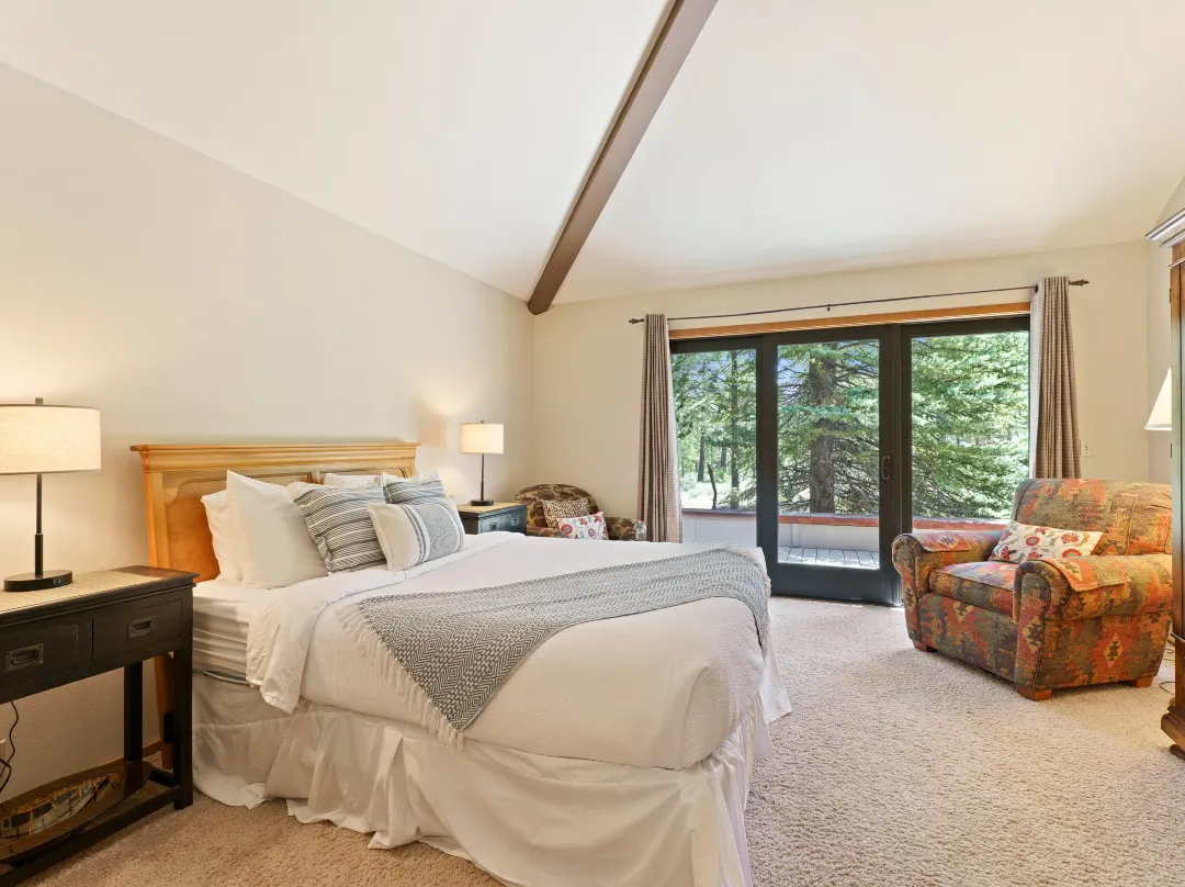 Private Hot Tub And Fireplace, Close To Park - Elegant And Spacious - Sunriver, OR