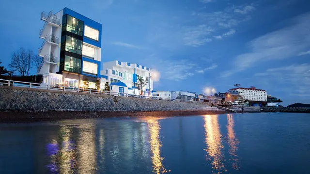 Blue Latte Poolvilla - 서산시