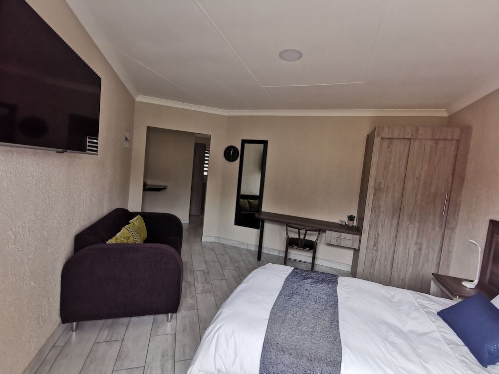 Up21 Guest House - Boksburg