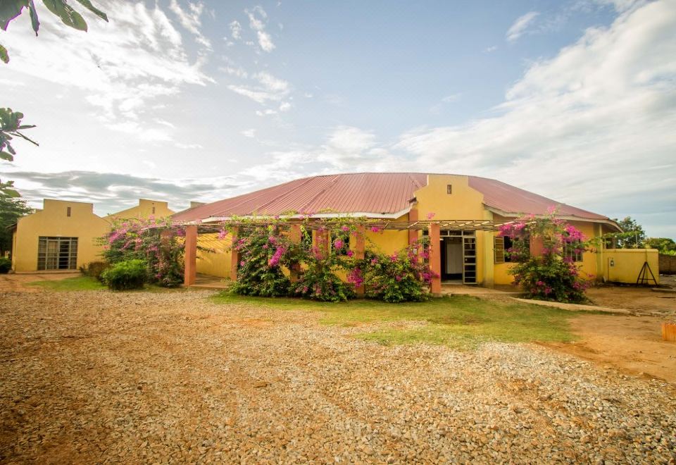 The Fort Lugard Hotel and Convention Center,Kigulu - Updated Prices ...