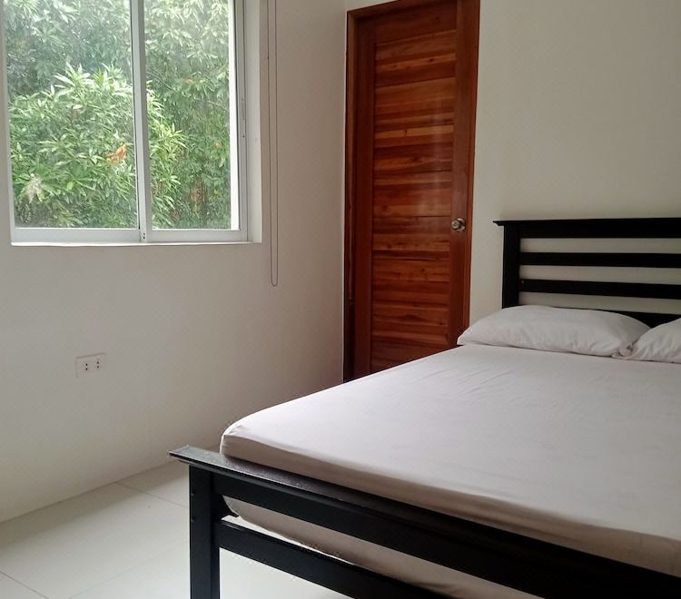 Rising Sun Hot Spring Resort by Cocotel, คาลัมบา - รีวิว ราคา จองที่พัก ...