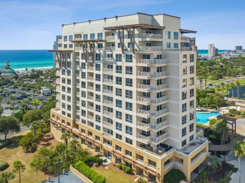 Luau 2-6632 - Miramar Beach, FL