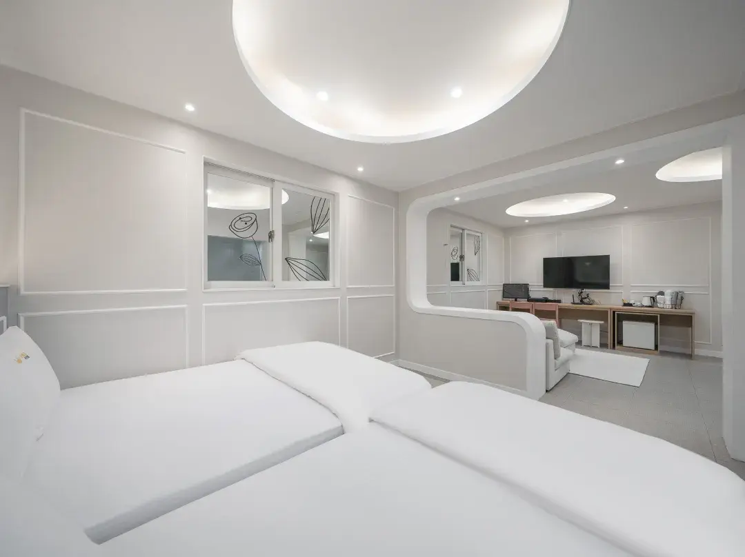 Yongcheon King Stay 33 Self Check-in Hotel - 경산시