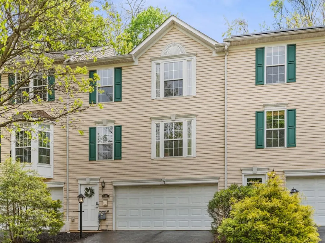 3-bed With Private Garage & Patio In Mount Washington - Pittsburgh