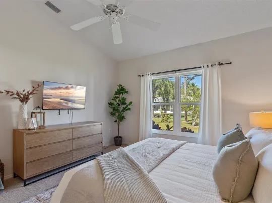 Saltwater Pool And Screened Porch - Gorgeous Serene Sanctuary - Sarasota, FL