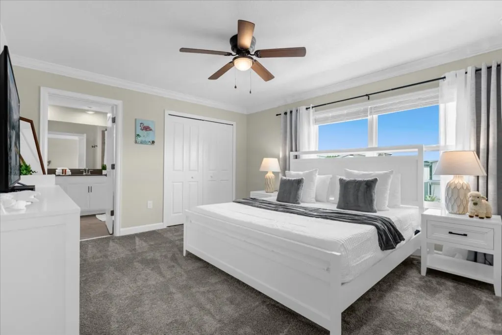 Private Screened-in Pool And Resort Amenities - Elegant Oasis - Kissimmee, FL