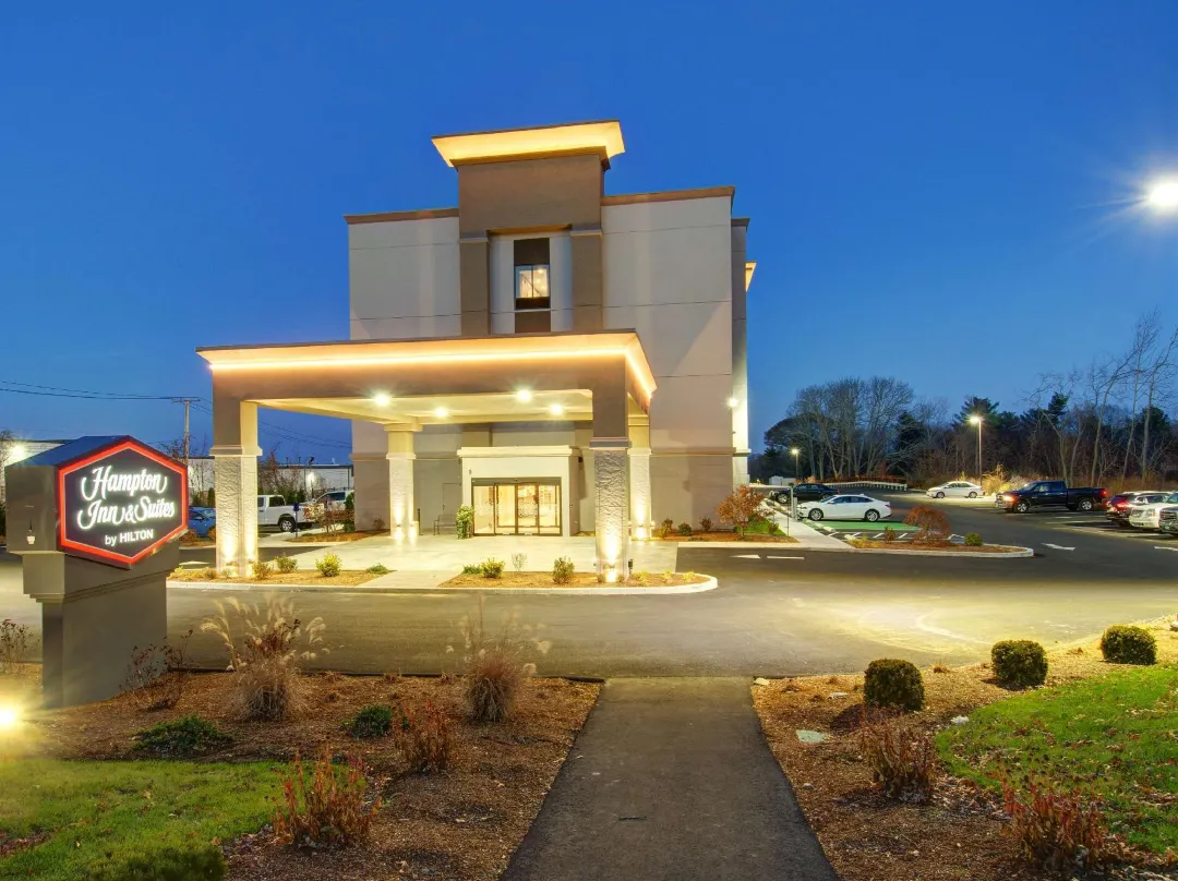 Hampton Inn & Suites Boston/stoughton, Ma - Brockton, MA