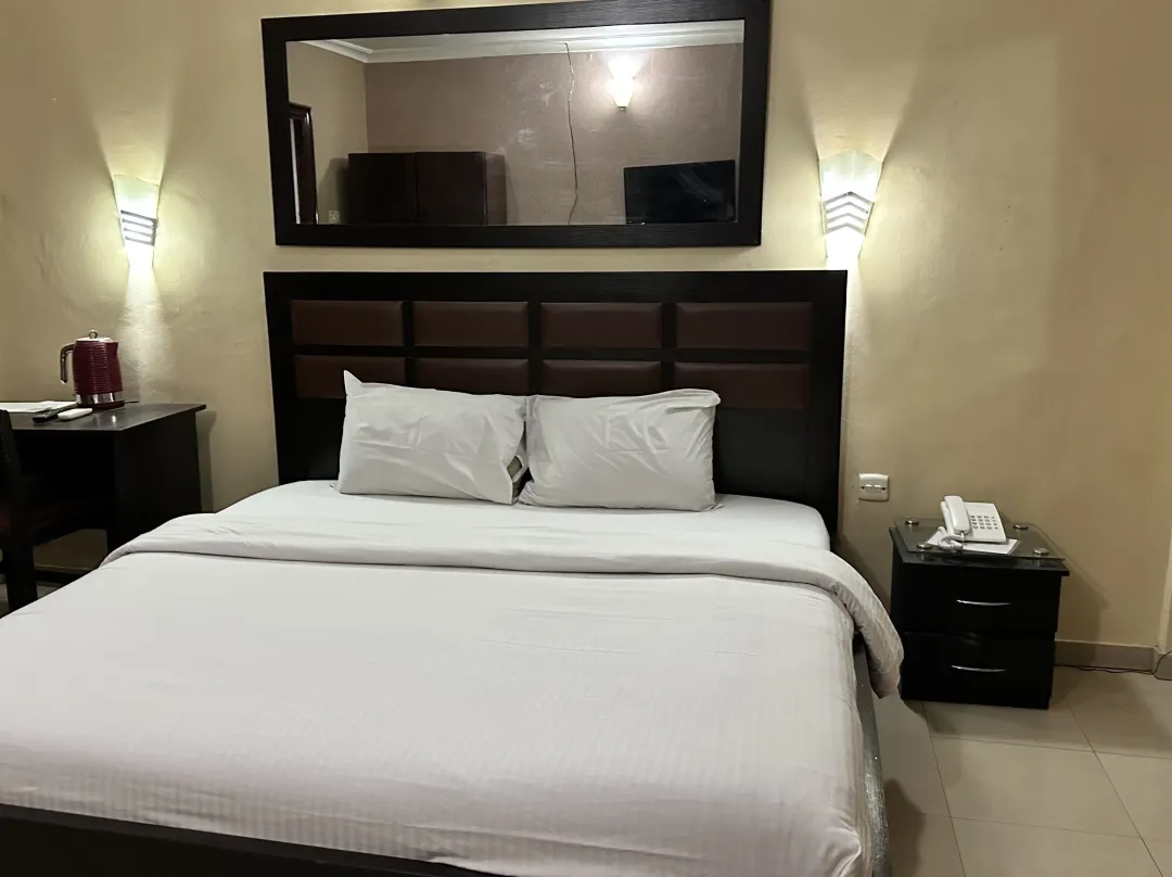 Whitehouse Msquare Hotel - Lagos