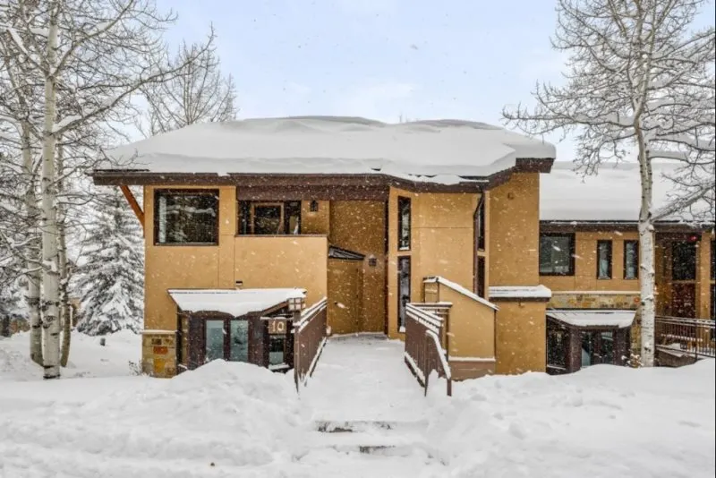 Steps From Slopes With Hot Tub And Pool Access - Luxurious Retreat - Aspen