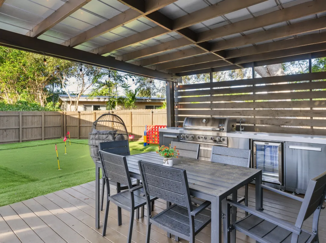 Lavish Retreat - Terrace With Grill, Billiards, Mini Golf - Miramar, FL