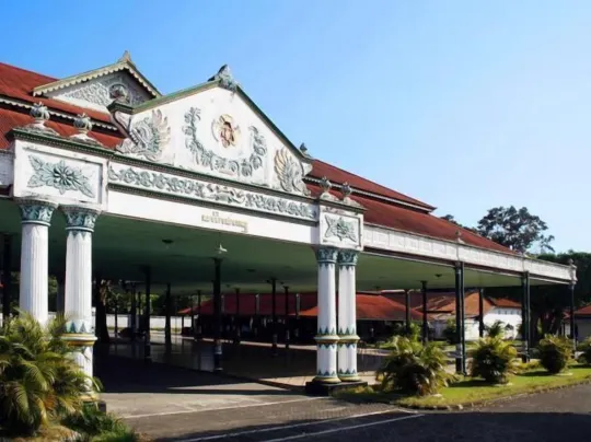 Royal Brongto Hotel - Yogyakarta