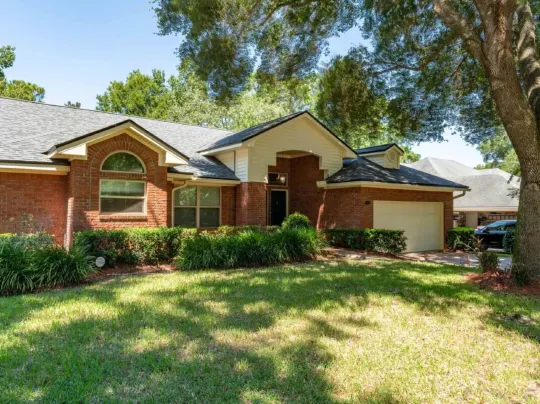 Resort-style Pool And Modern Kitchen - Beautiful Tranquil Haven - Jacksonville, FL