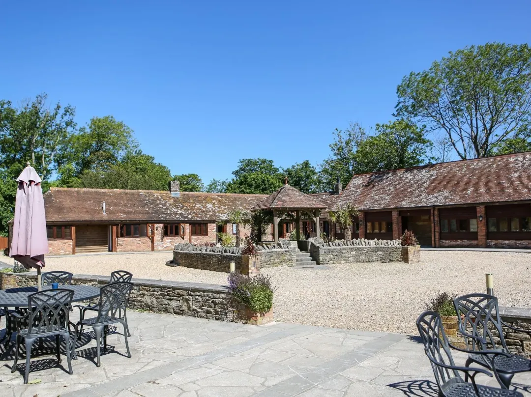 Kingston Country Courtyard - Dorset
