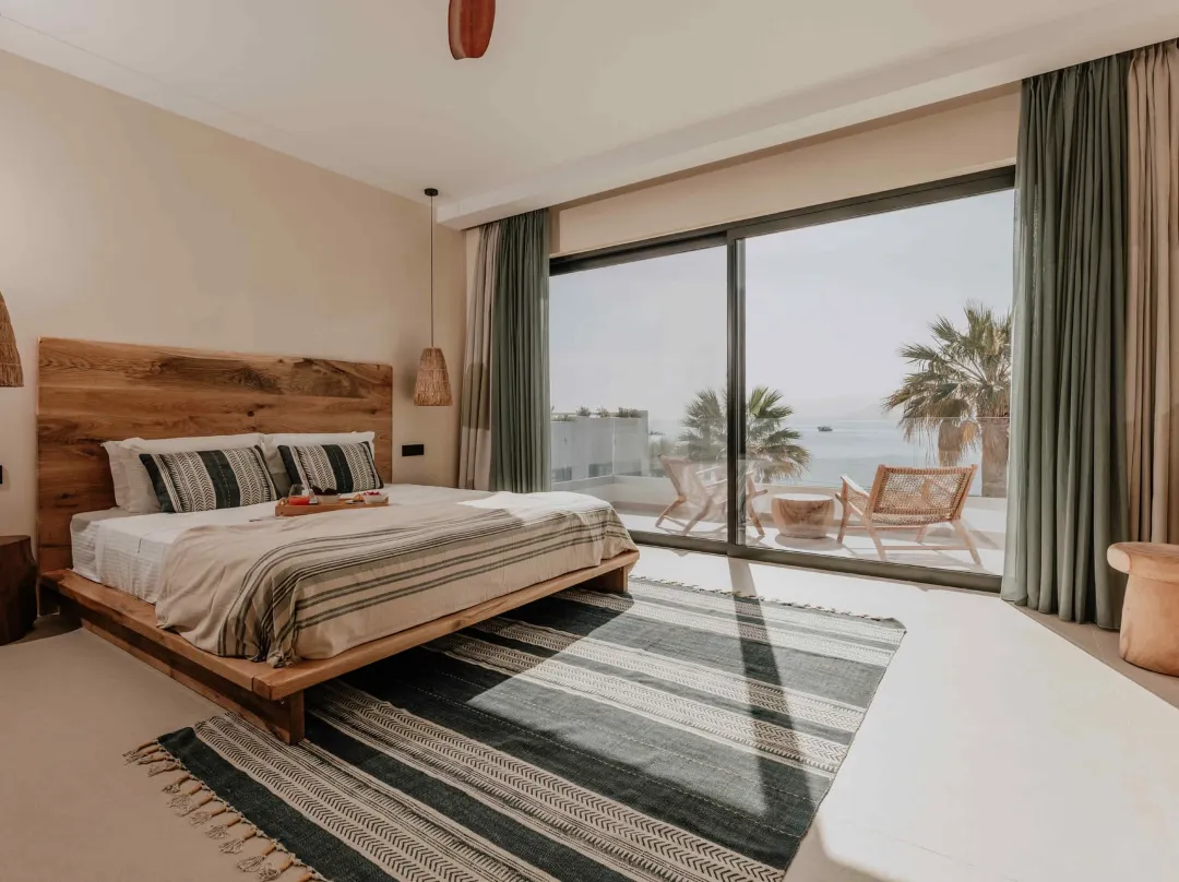 Ostrako Beachside Suites - Naxos, Greece