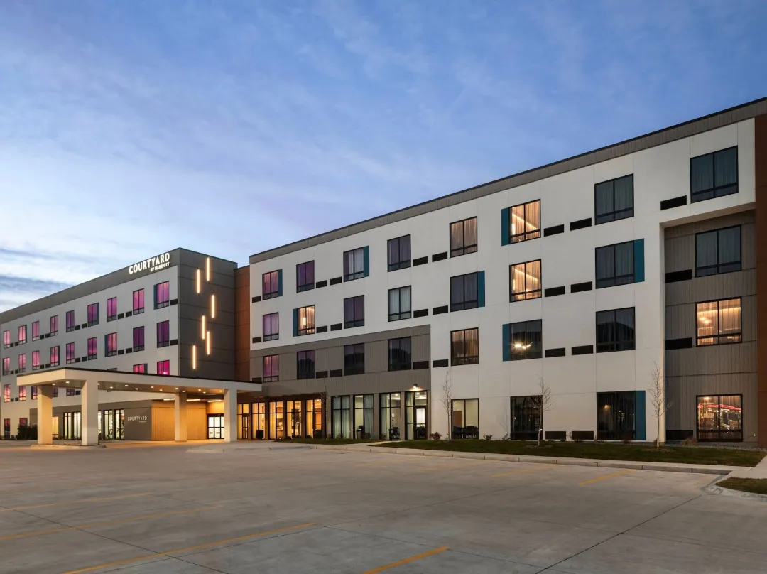 Courtyard By Marriott Bettendorf - Davenport, IA