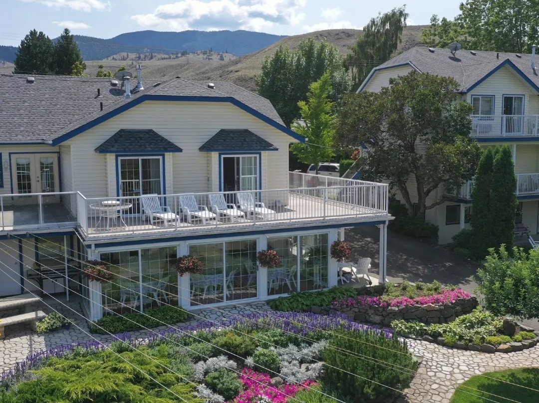 Blue Shore Resort - British Columbia