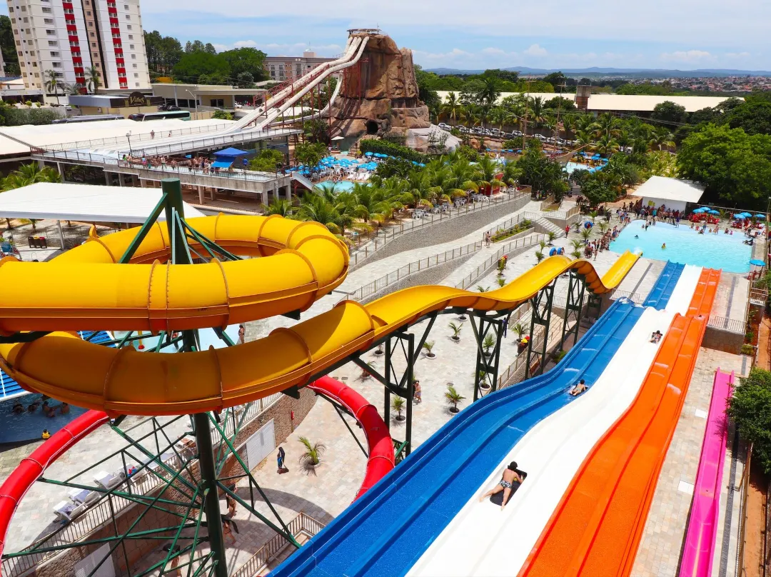 Diroma Exclusive Com 1 Dia No Acqua Park - Caldas Novas