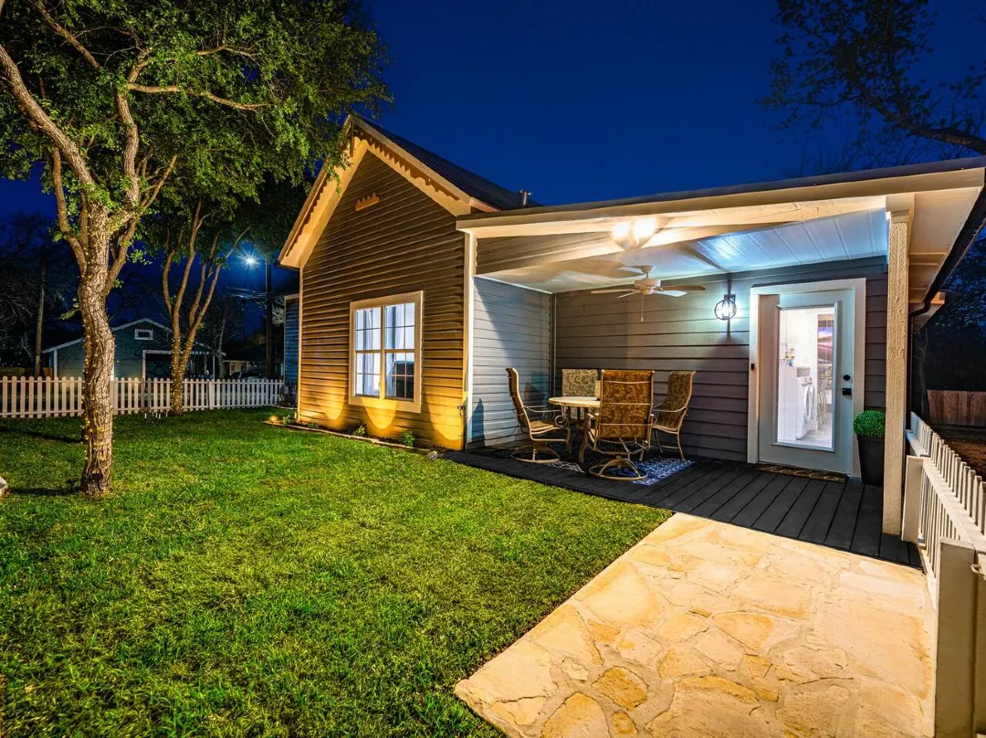 Secret Door And Poker Table Delight - Stunning Luxury Escape - Kerrville, TX