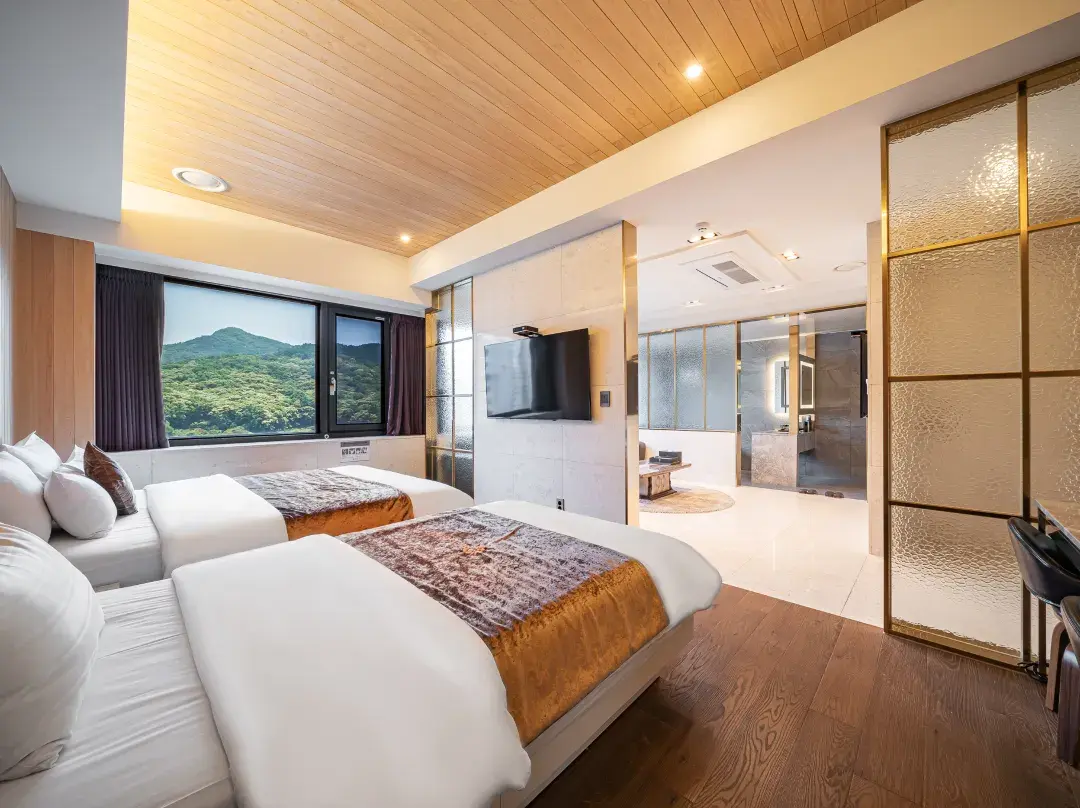 Namyangju Gold Hotel - Gyeonggi