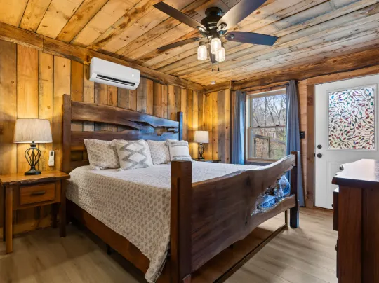 Stunning Mountain Views And Hot Tub - Charming Cozy Retreat - Murphy, NC