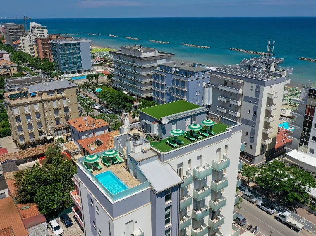 Amadei Hotel Figaro & Apartments - Pesaro