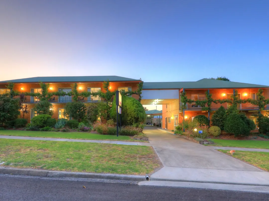 The Vines Motel & Cottages - Stanthorpe