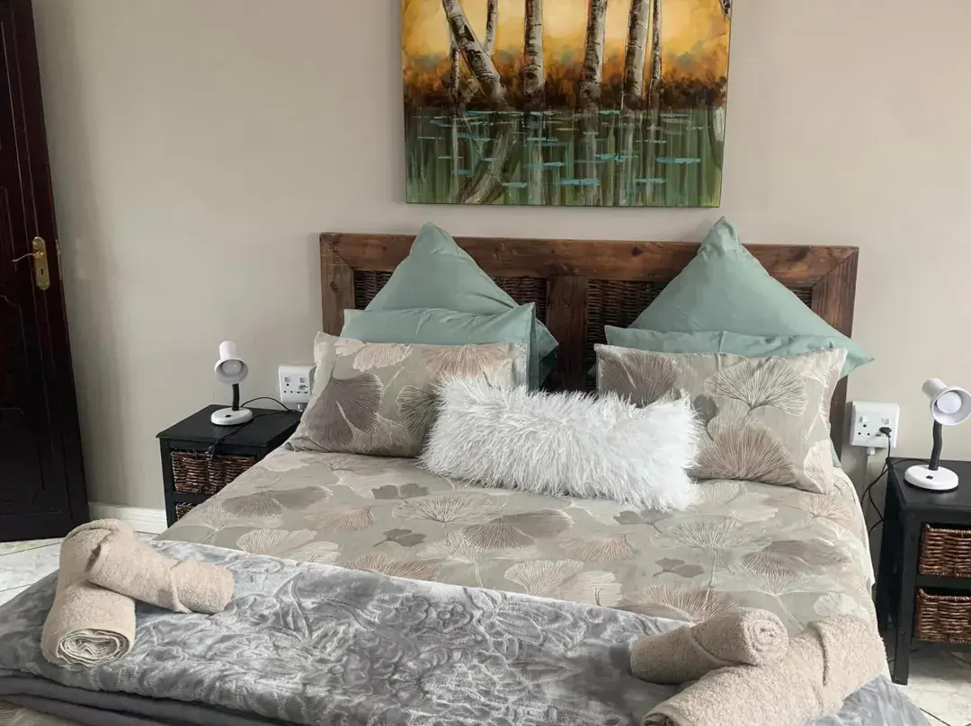 Rustic Red Serene & Comfortable Country Home - Boksburg
