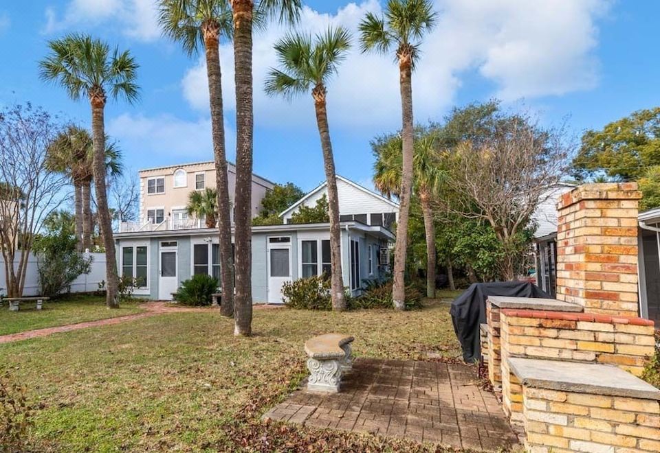 Captains Quarters A,Tybee Island - Updated Prices & Hotel Reviews 2025 ...