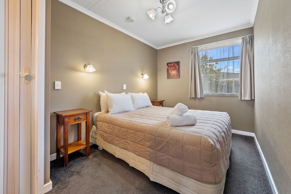 Tower Lodge Motel - Southland